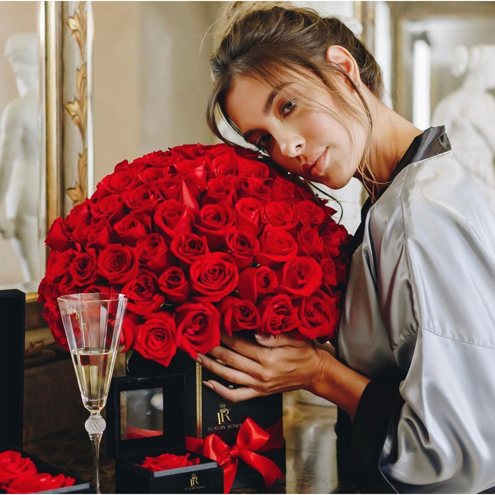 Birthday Flowers Near Me | Shop now @ Luxury Roses Australia