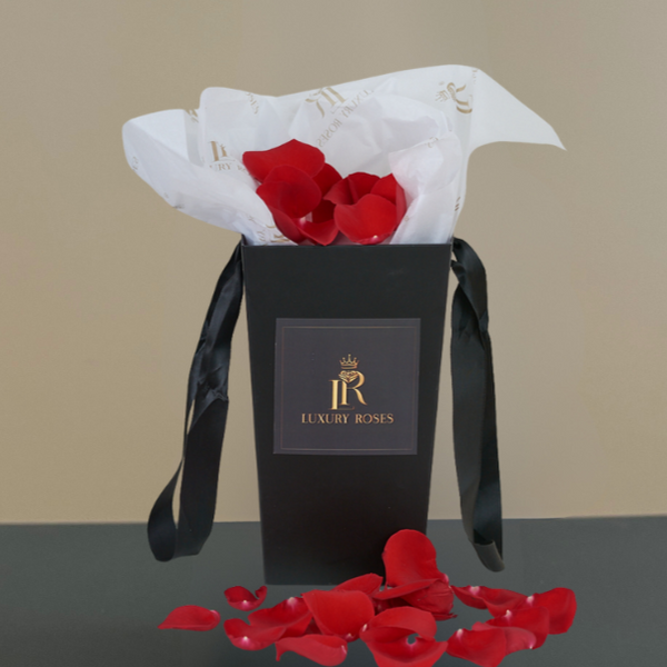 Rose Petals Box – Luxury Roses